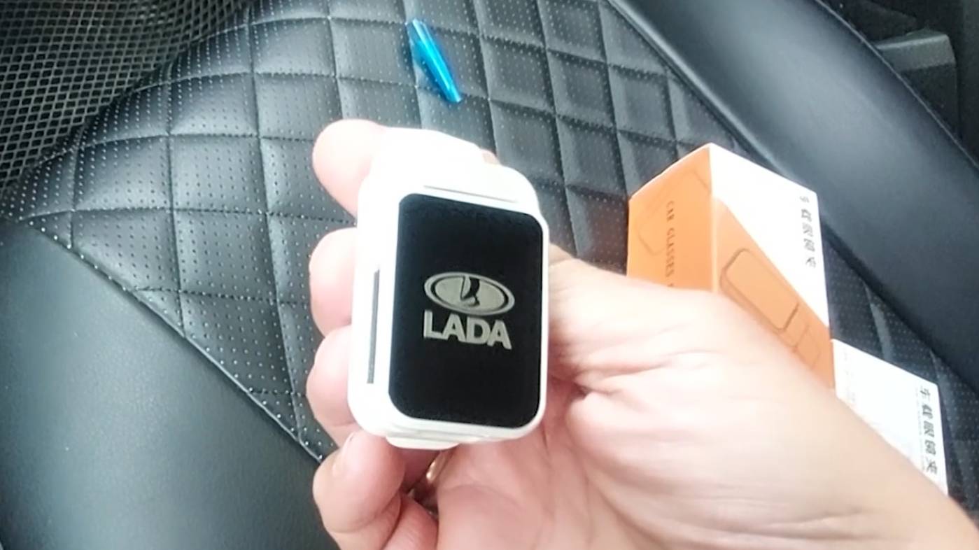 Лада Гранта Кросс Держатель для очков на солнцезащитный козырёк