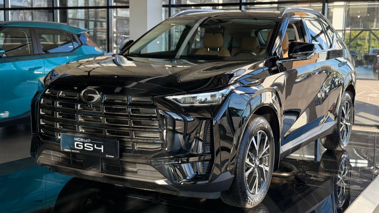 GAC GS4 комплектация GB черный салон песочный