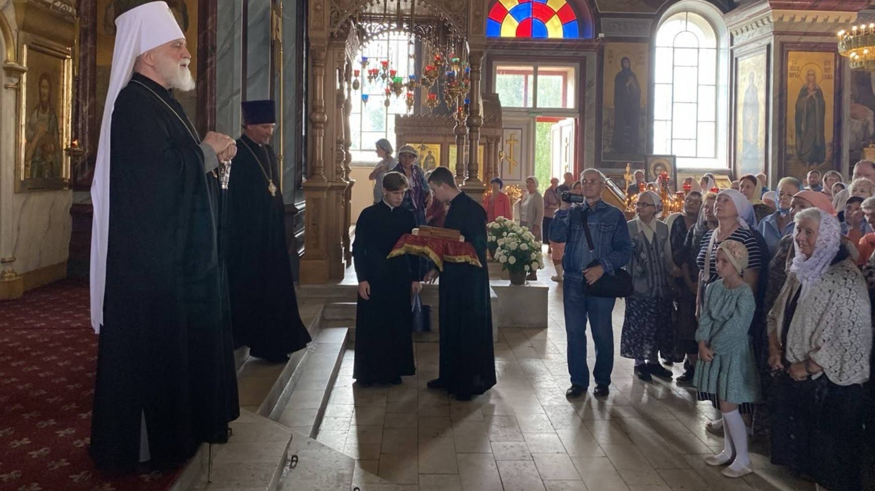 Божественная литургия. 800 - летие принесения иконы Николая Чудотворца в Зарайск. 11.09.25.