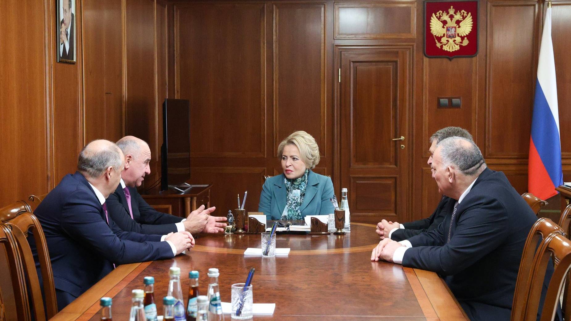 Встреча Председателя СФ Валентины Матвиенко с руководством Карачаево-Черкесской Республики