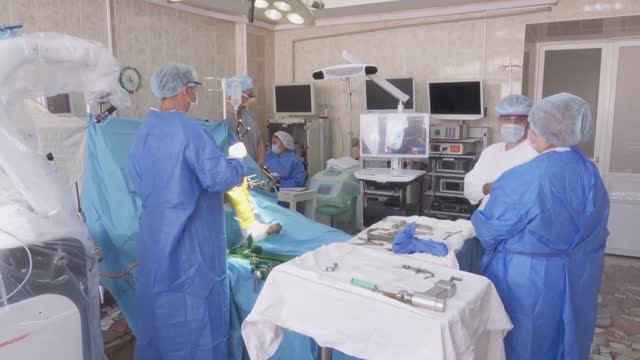 Робот-хирург в НИИТОН