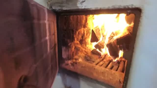 Ремонт  топочной дверцы  и замазка трешин кирпичной  печи  - ( Открыт новый  способ). (1)