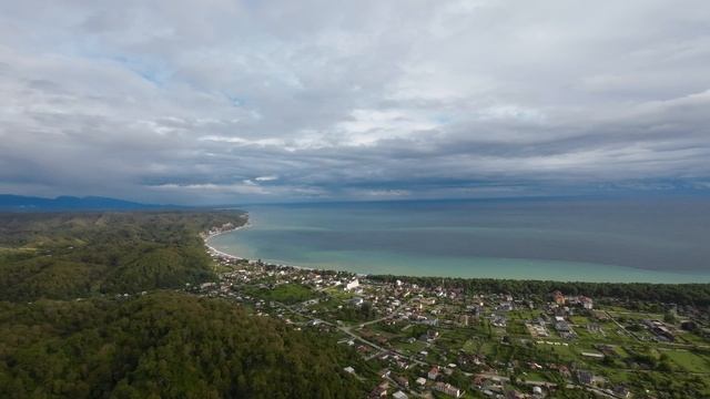 Абхазия. Полёты между холмами.