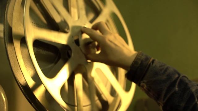 Тизер к документальному фильму День из жизни киномеханика