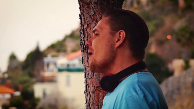 008 ПЕСНЯ О НАС  КЛИП Александр Ясень