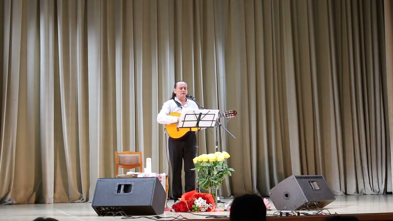 Олег Атаманов. "Любі мяне, мой горад". Минск. 2025.