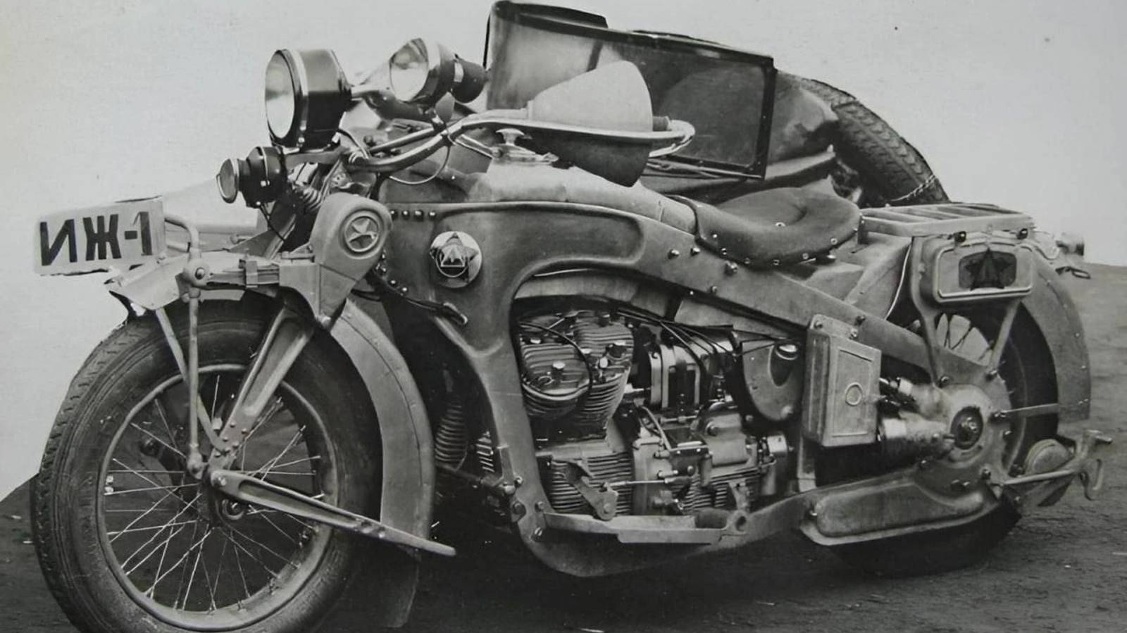 Первый мотоцикл ИЖ-1 был выпущен 17 сентября 1929 года