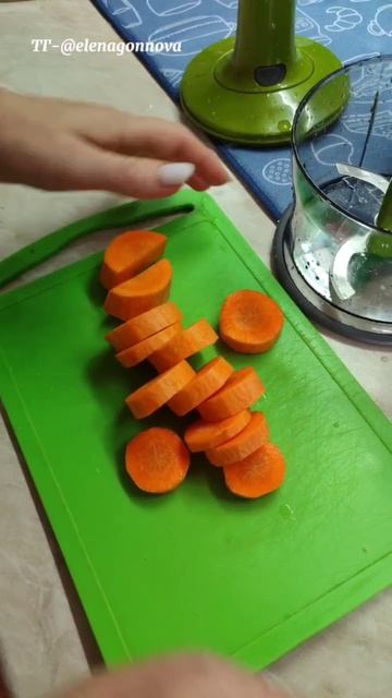 Юла для взрослых, которая рубит лук. Да, я влюбилась в кухонный гаджет.#89878215567 #телеграм