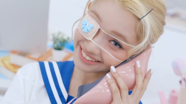 UNIS(유니스) ‘もしもし♡ (MoshiMoshi♡)’ Official M_V