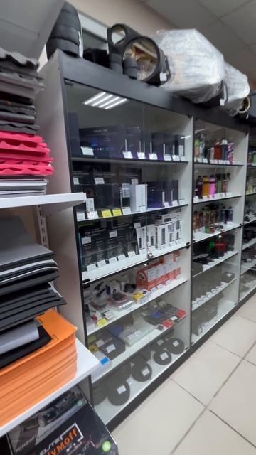 Большой выбор головных устройств и аксессуаров