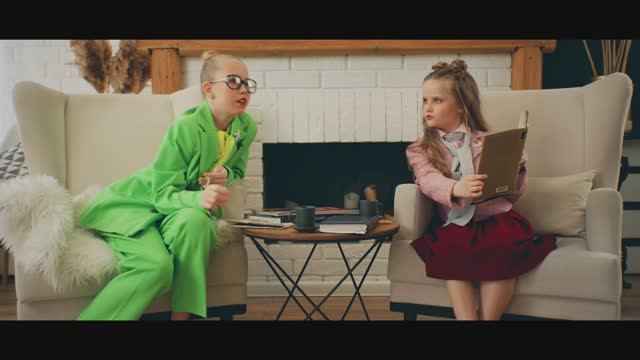 МОДНЫЙ ПЕРЕПОЛОХ 👄👗👠💄 фильм от журнала MODELLE