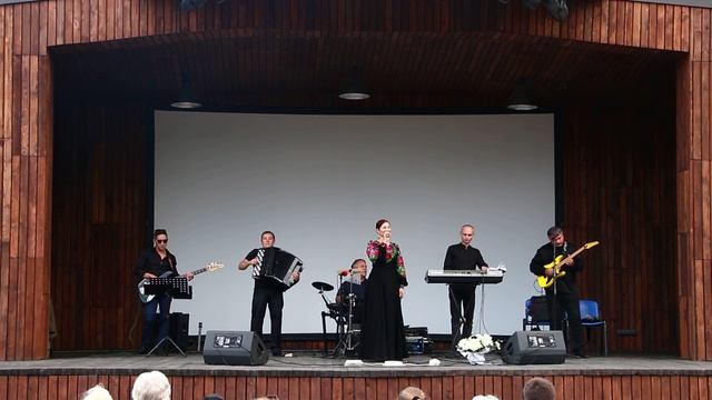 «Карусель» – «А он – ничей»