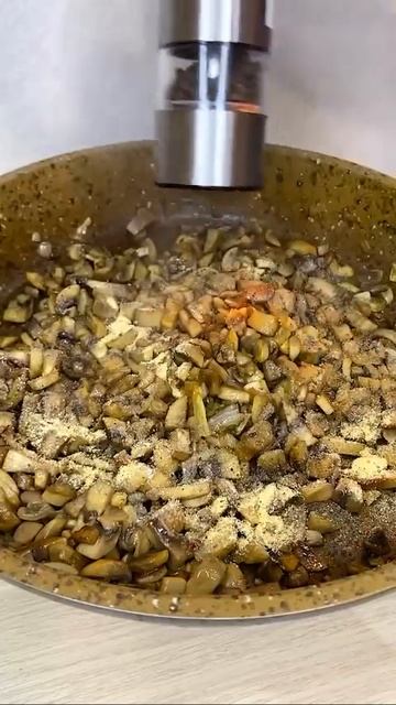 Эффектное горячее. Картофельные гнезда с начинкой 😋