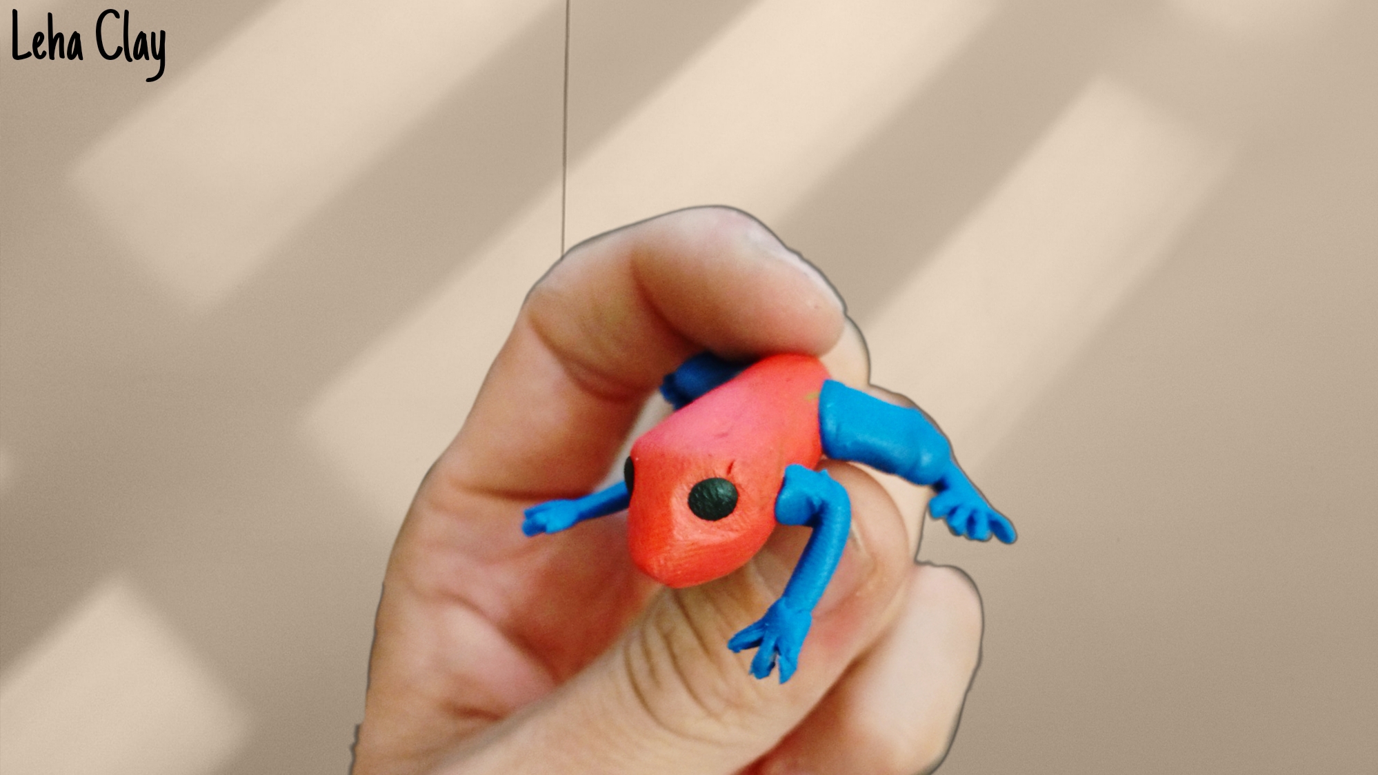 Как слепить милую Лягушку из пластилина / Лягушонок из пластилина / Лепка Лягушка быстро