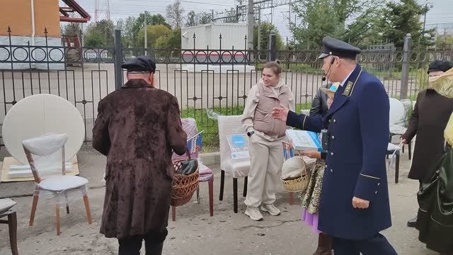 Мебель для дочки, вышедшей замуж за проходимца - Путешествие семьи Окуловского купца из 19 в 21 век