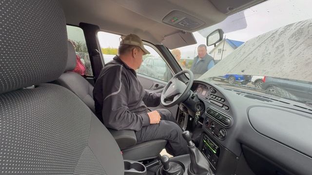 ПОСЛЕ ТАКОЙ ПОКУПКИ НЕДЕЛЮ ПИТЬ БУДУ! Очень счастлив что взял новую LADA NIVA TRAVEL 2025 COMFORT