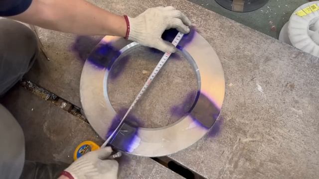 【ものづくり職人必見】フランジに「4本のセンター線」をコンパスを使って書く方法