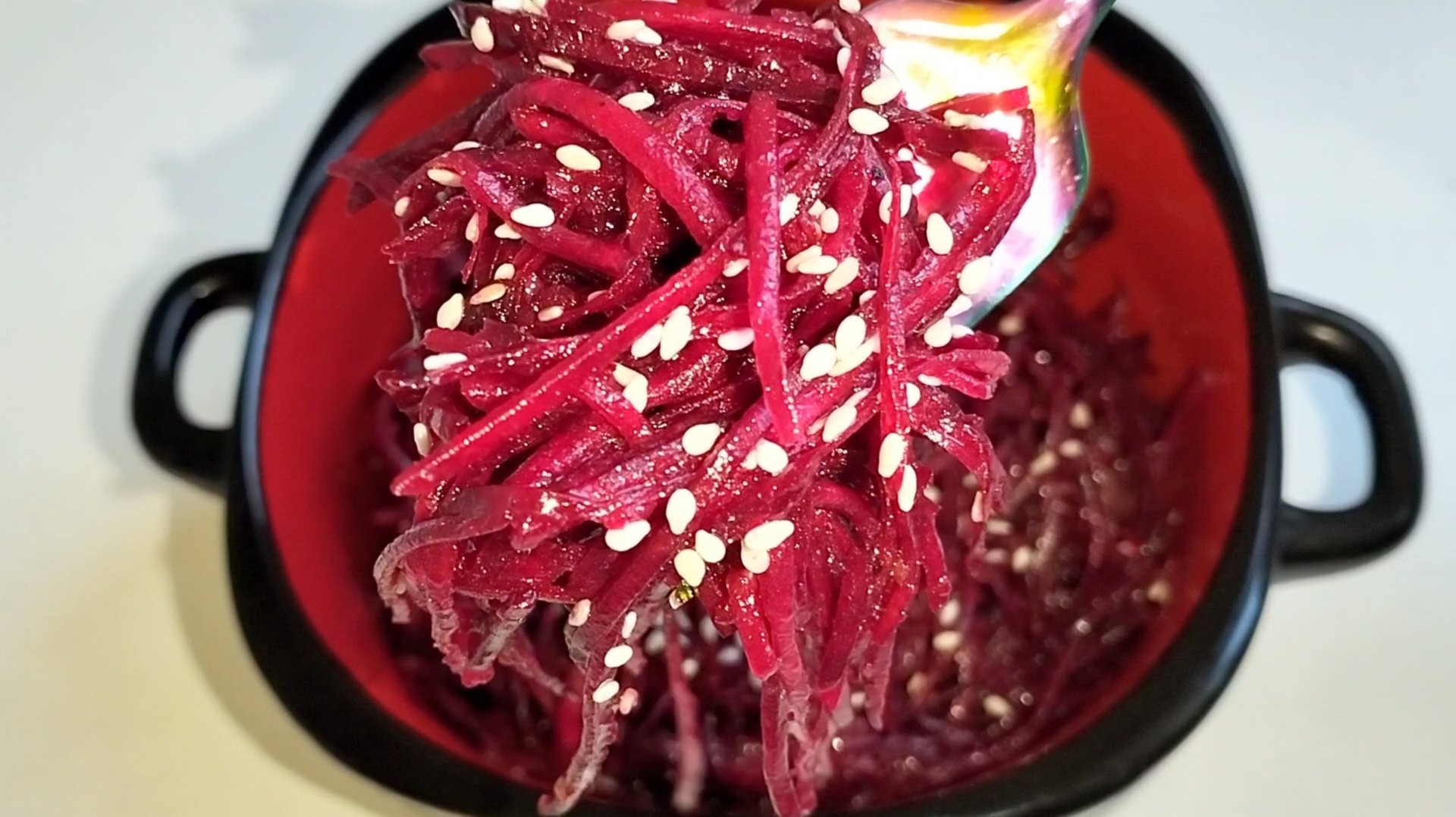 Свекла по-корейски просто объедение🫜