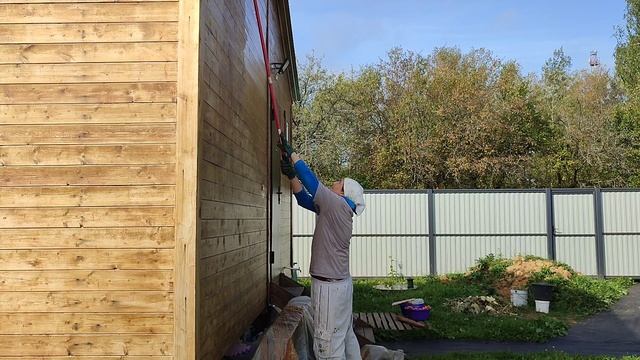 Приглашаю со мной поработать: обработка дома антисептиком