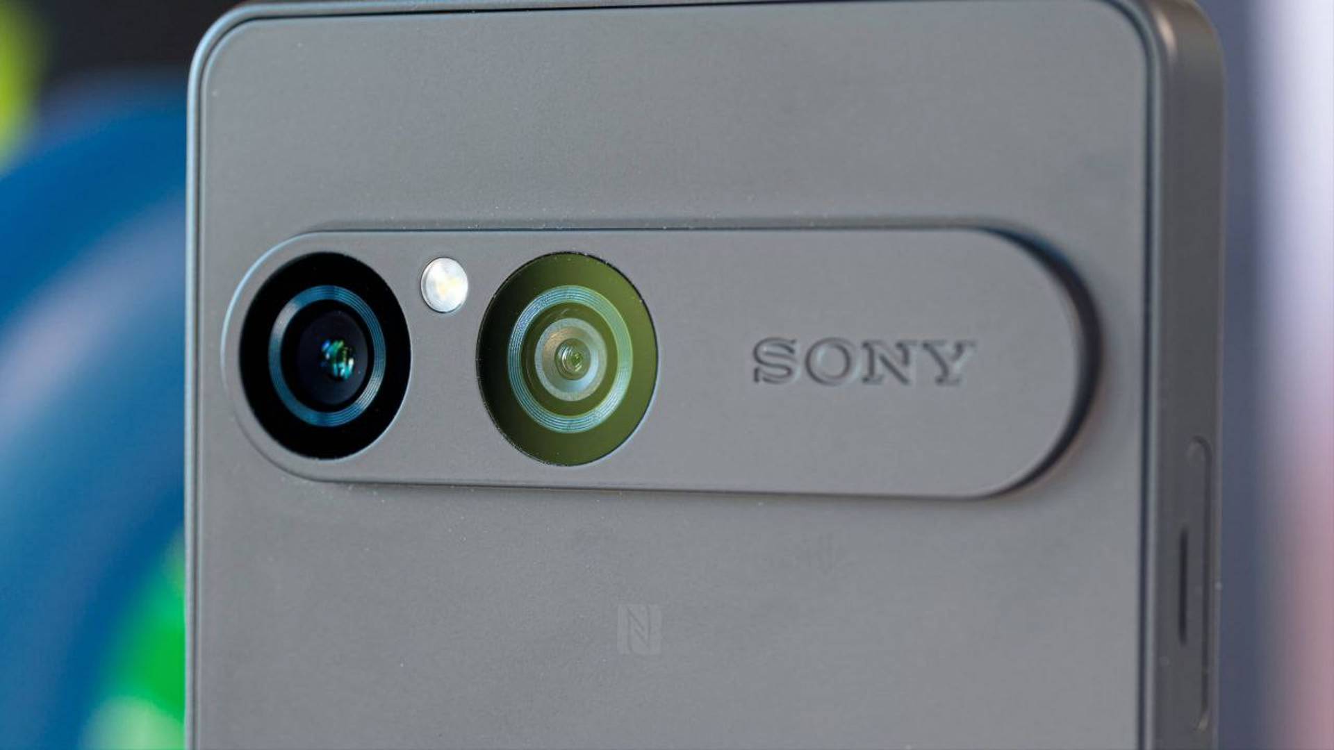 Sony Xperia 10 VII обзор - Телефоны 2025