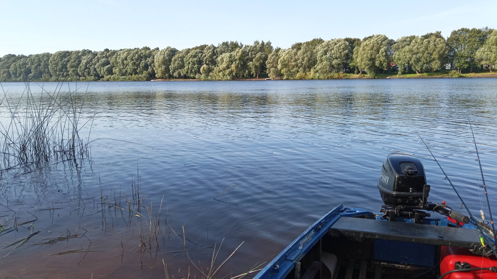 На озерцо за окушками.
