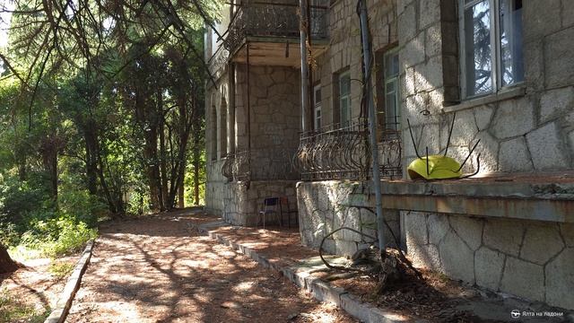 Дача Баулина в Алупке, которая входила в состав санатория доктора Гохбаума