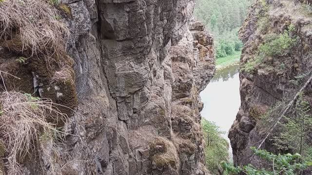 Ошеломляющие Виды с Вершины Урала: Большие Айские Притесы - Стоит ли ехать?