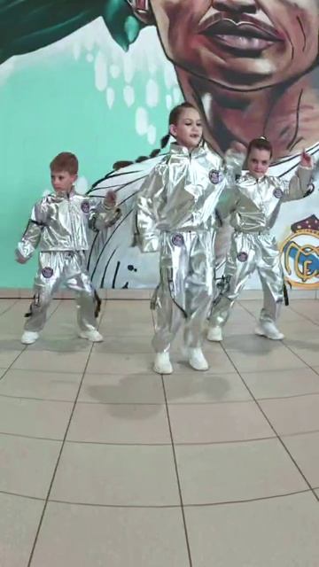 Брейкинг для детей в Москве: развитие силы, уверенности и таланта!