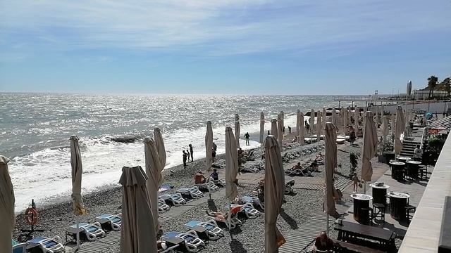 Ялта. Приморский пляж. Шторм. 12 сентября 2025.