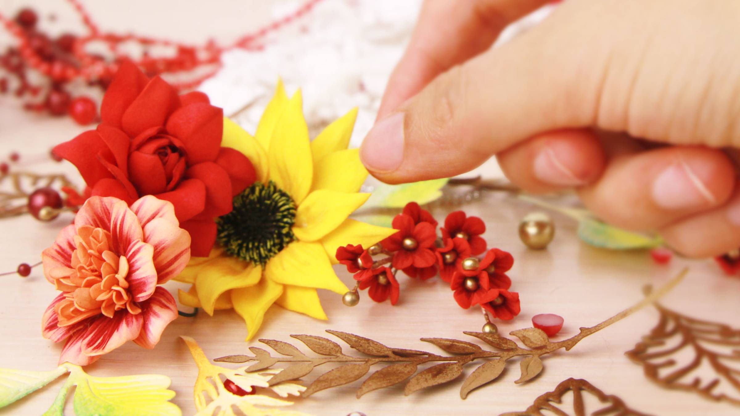 Как я делаю МНОГО ЦВЕТОВ из фоамирана (подсолнух, роза, мелкоцветы, бархатцы) и бумажные листики ⭐