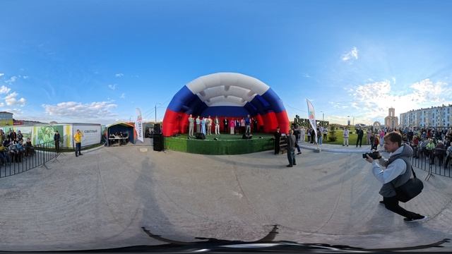 03_Игорь Фёдорович Гришунин. Награждение руководства (VR360)