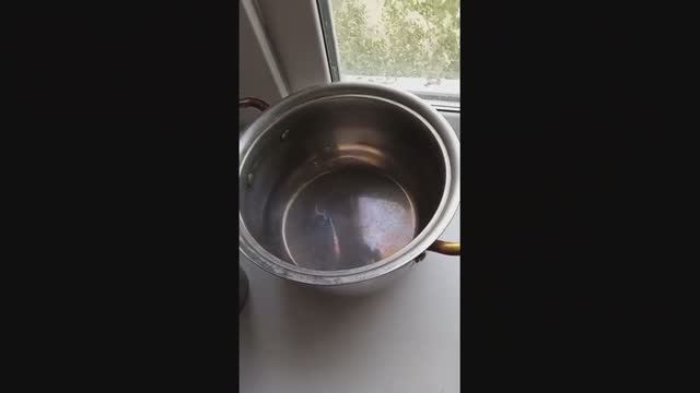 Почистила кастрюли без особых усилий!