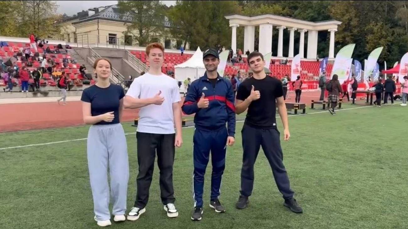 Активисты ШСК "Лидер" приняли участие в Фестивале "ГТО с учителем".