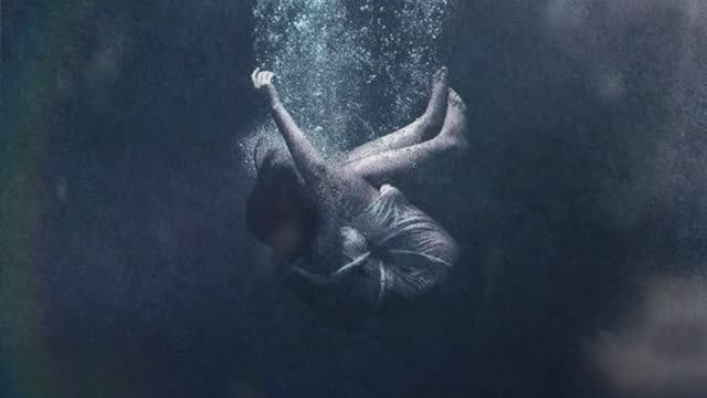 ~Оглянись и увидишь себя, бегущего в никуда~