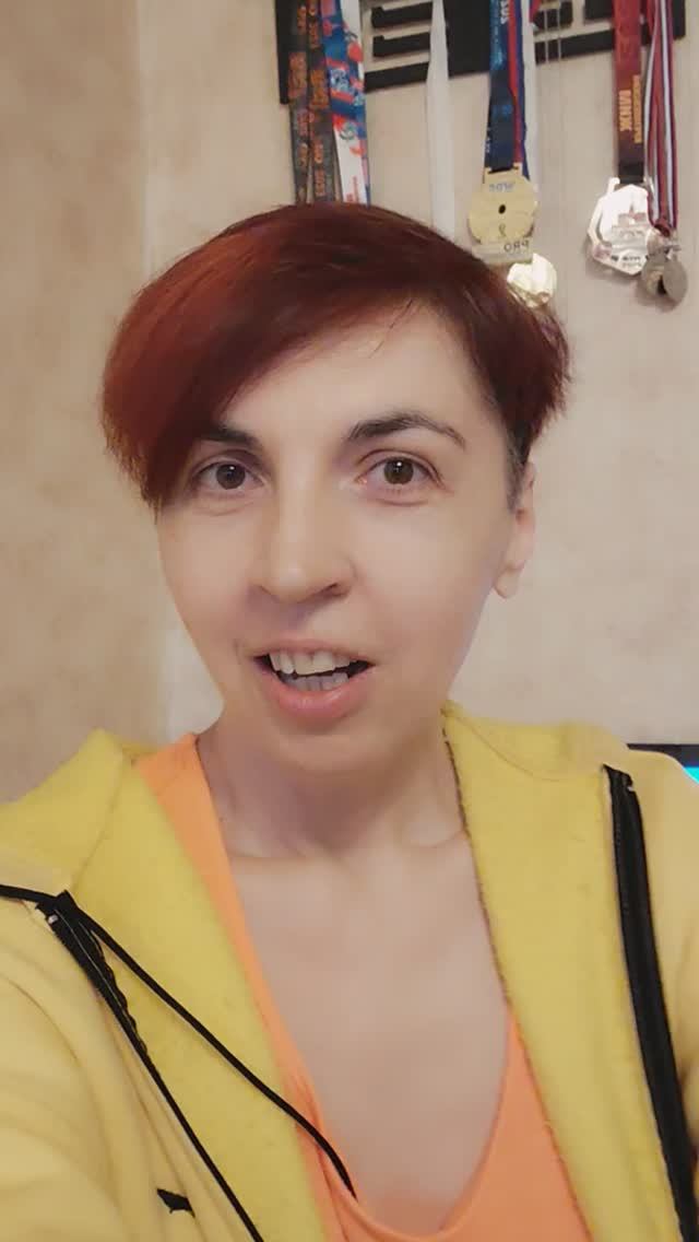 Я ПОЮ, НО НЕЙРОСЕТЬ ПОЕТ ЛУЧШЕ))