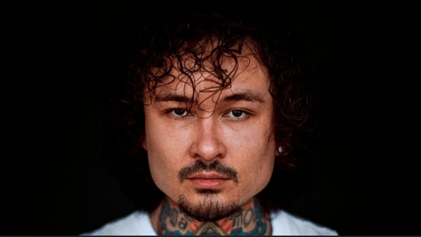 MORGENSTERN Повод, красный флаг