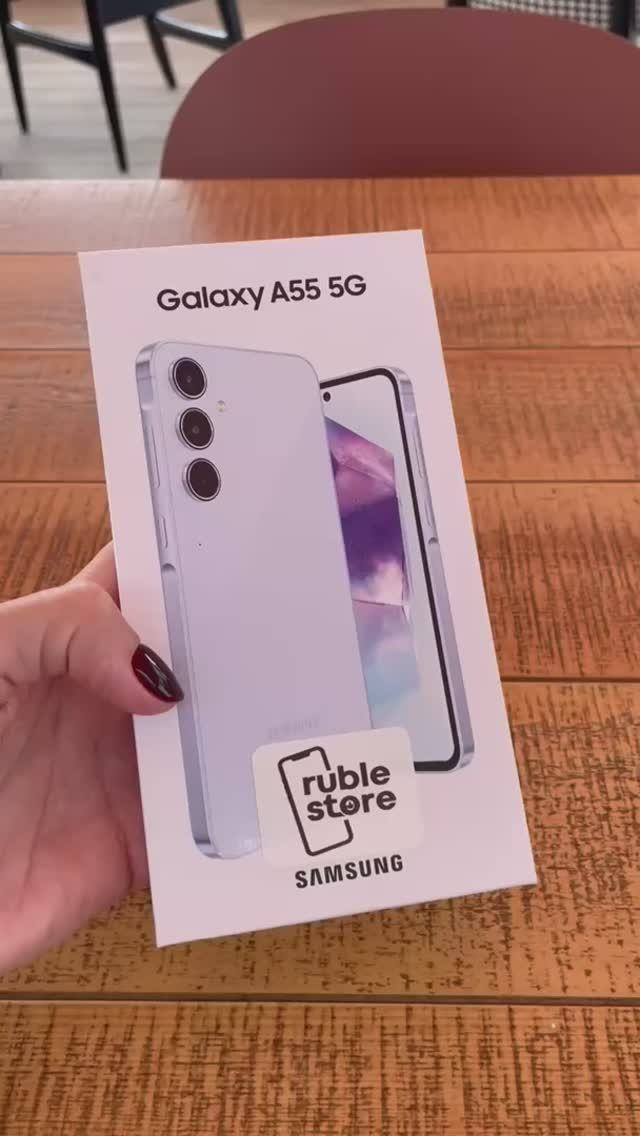 Подобрала по запросу клиента смартфон от Samsung бывшего употребления в идеальном состоянии.