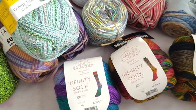 Мои покупки в сентябре. Пряжи много не бывает