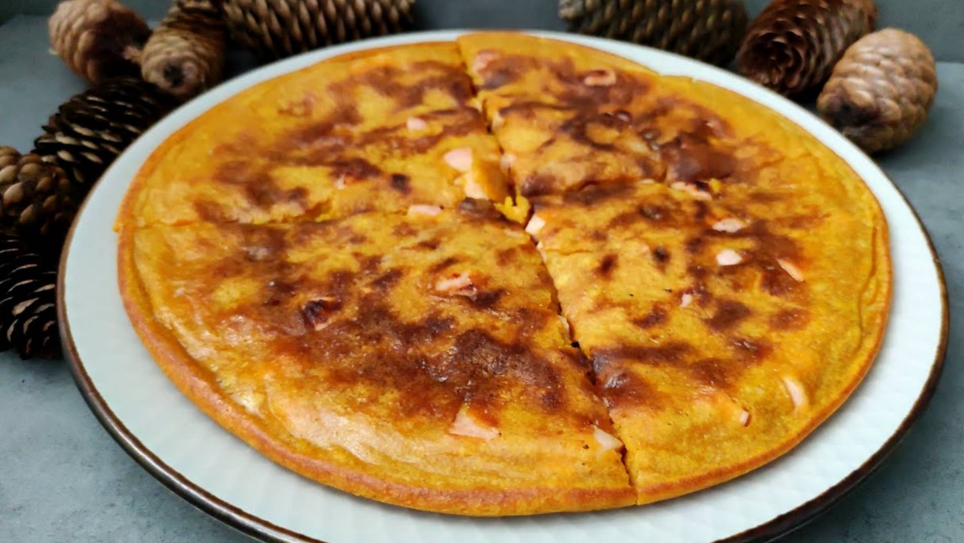 Лепёшка с сосисками на ужин или завтрак. Рецепт завтрака.