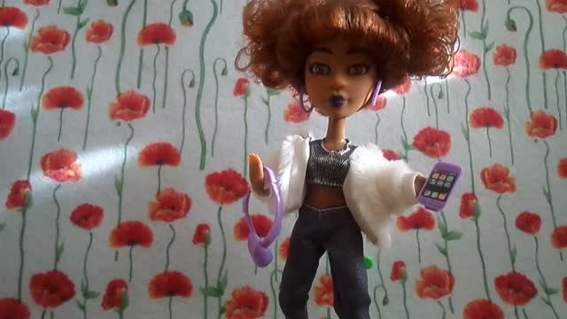 Обзор на куклу Снапстар-Snapstar Иззи-Izzy