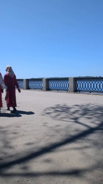 ✨ Русские красавицы на волжской набережной 🌊👗🇷🇺