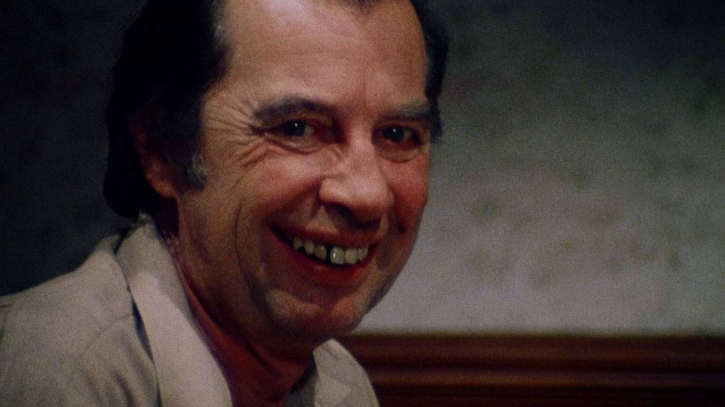 Последняя отчаянная атака Лиланда на газгольдер обернулась фиаско. Техасская резня бензопилой