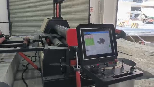 Вальцы 4-х валковые с боковой и верхней поддержкой