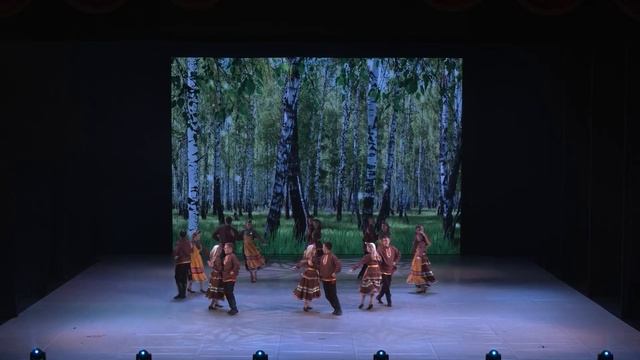 13. Народный ансамбль песни и танца «ЭРВЕЛ МАРИЙ» – Танец башкирских мари «Шаранская плясовая»