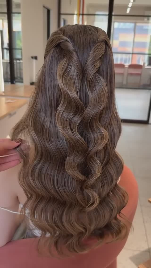 Мальвинка, которая нравится всем #прическа #укладка #волосы #мальвинка