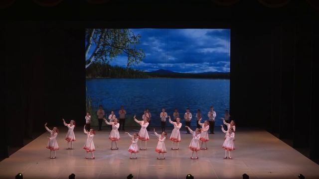 15. Образцовый ансамбль народного танца «ОНАР» – Марийский народный танец «Медведевская круговая»