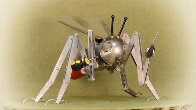 КОМАР - компактный особый модифицированный автономный робот.