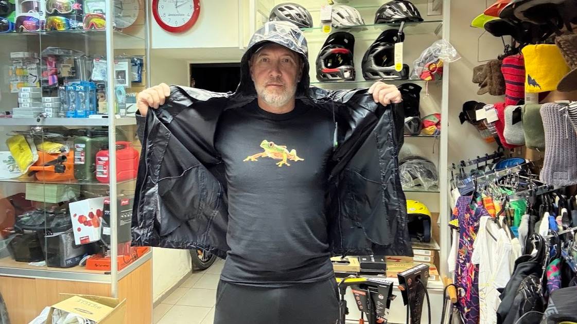 Ветровка-дождевик Rockbros приталенная (YPY013BK)