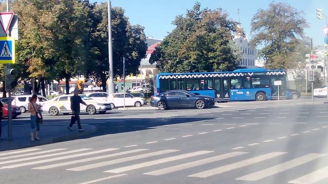 Шикарный городской автобус Мерседес бэнс Мосгортранс. Выглядит очень эпично.