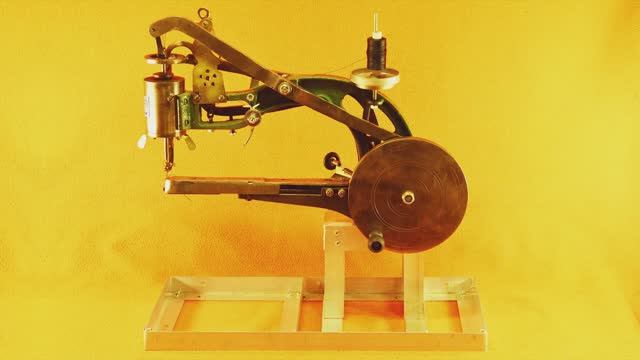 Подставка под швейную рукавную машинку Аврора А-335 и Версаль.